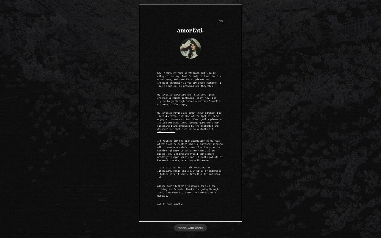 𝒎𝒂𝒓𝒊𝒍𝒂𝒈.